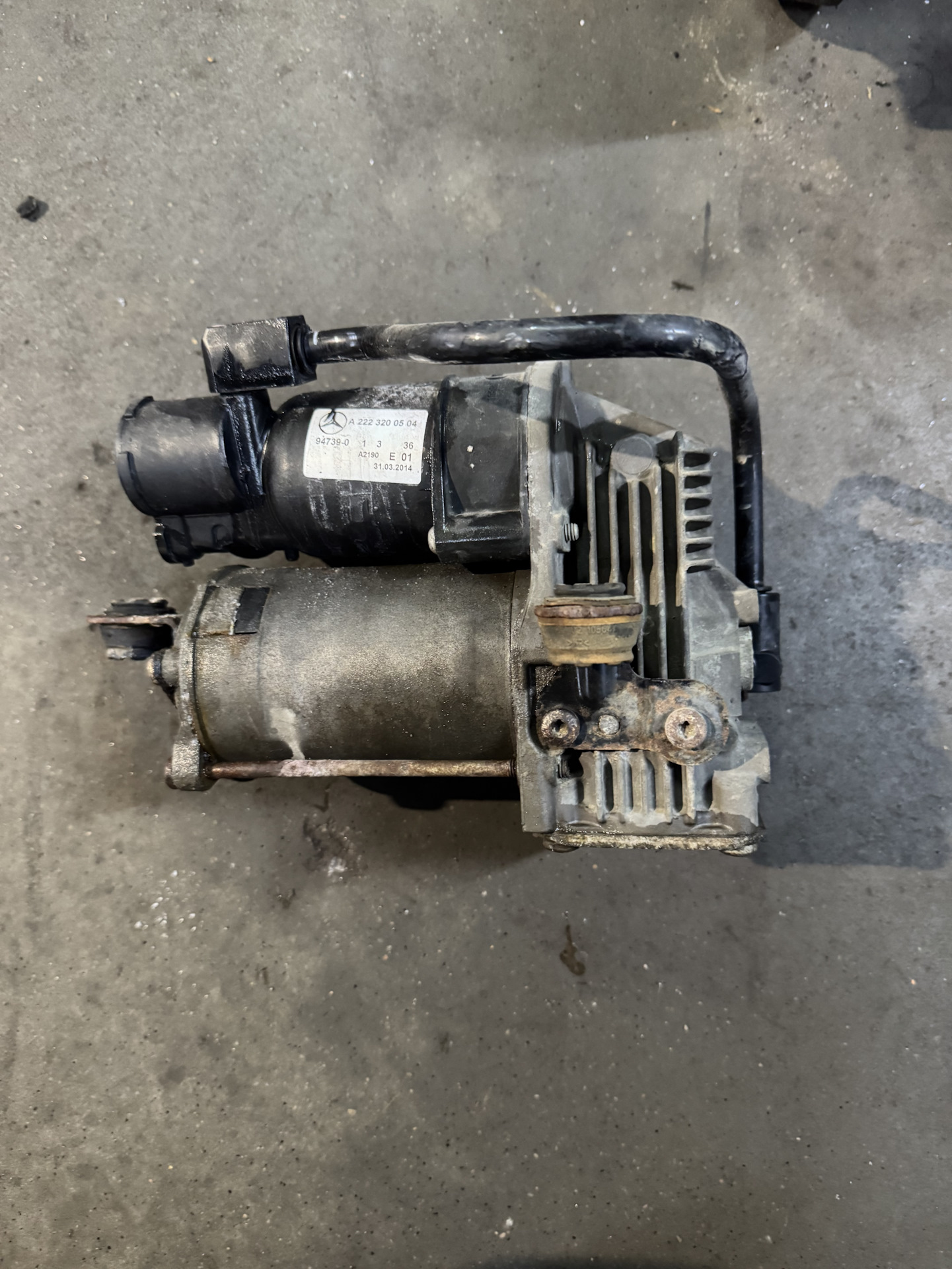 Компрессор подвески+фильтр — Mercedes-Benz S-Class (W222), 3 л, 2014 ...