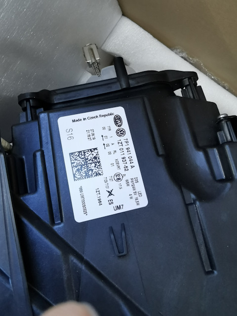 7P1941044A Фара с газоразрядной лампа с VAG | Запчасти на DRIVE2