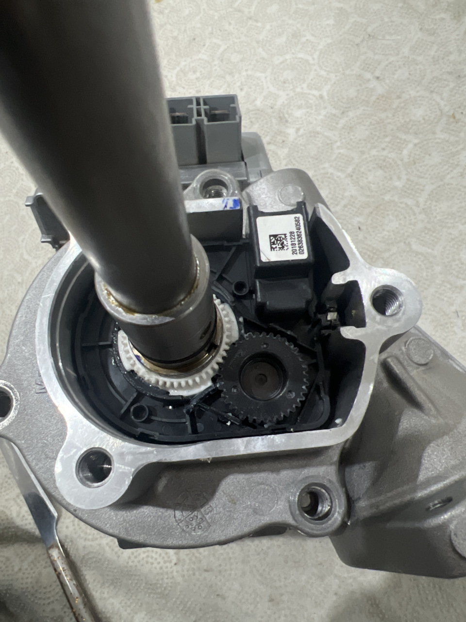 Не могу снять этот черный датчик эур Солярис 2 2019 — DRIVE2