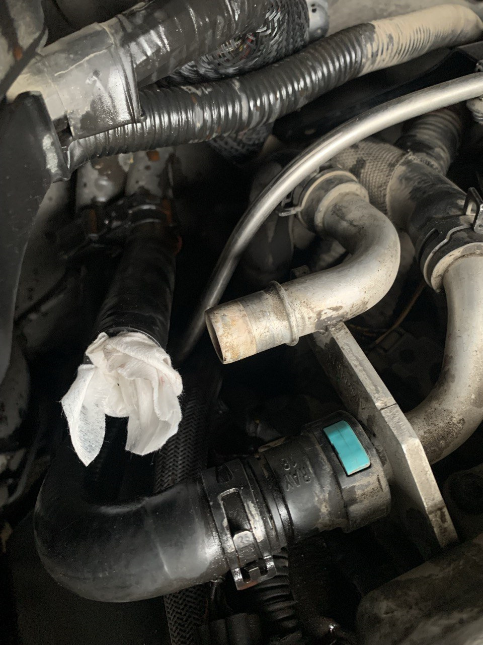 Сломались быстросъемы патрубков печки. — Land Rover Range Rover Sport ...