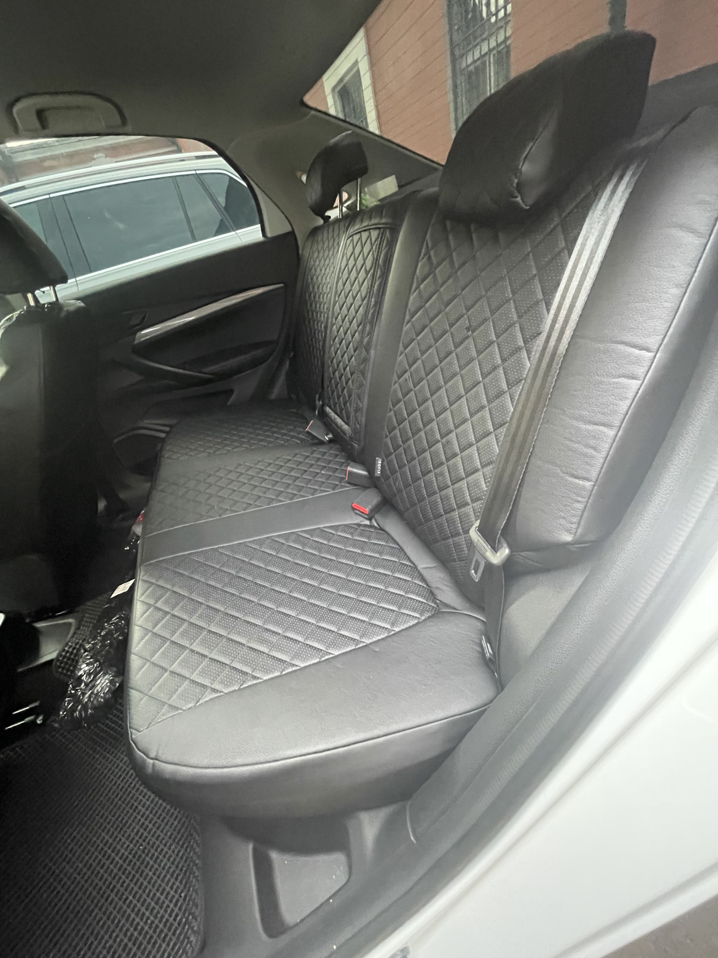 Чехлы автопилот и ручка с подстветкой — Lada Vesta (NG), 1,8 л, 2024 ...