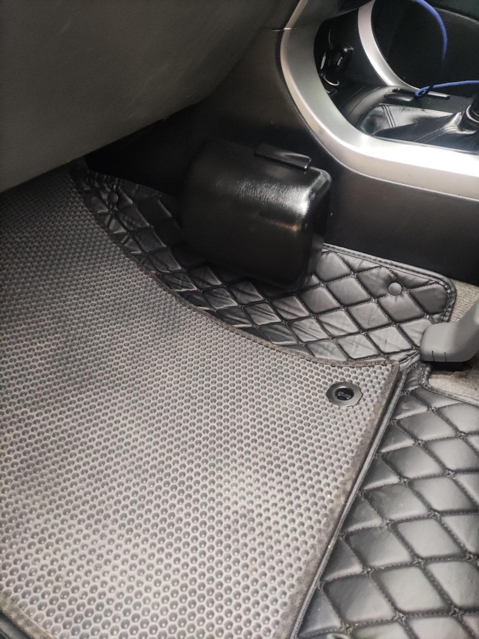 Clean Box (урна) — Toyota Land Cruiser Prado 120-series, 2,7 л, 2005 ...