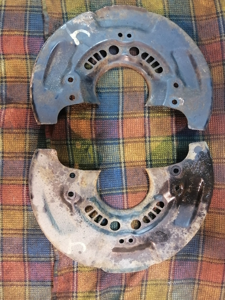Кожух тормозного диска на Subaru Forester (SG), Subaru Impreza WRX STI ...