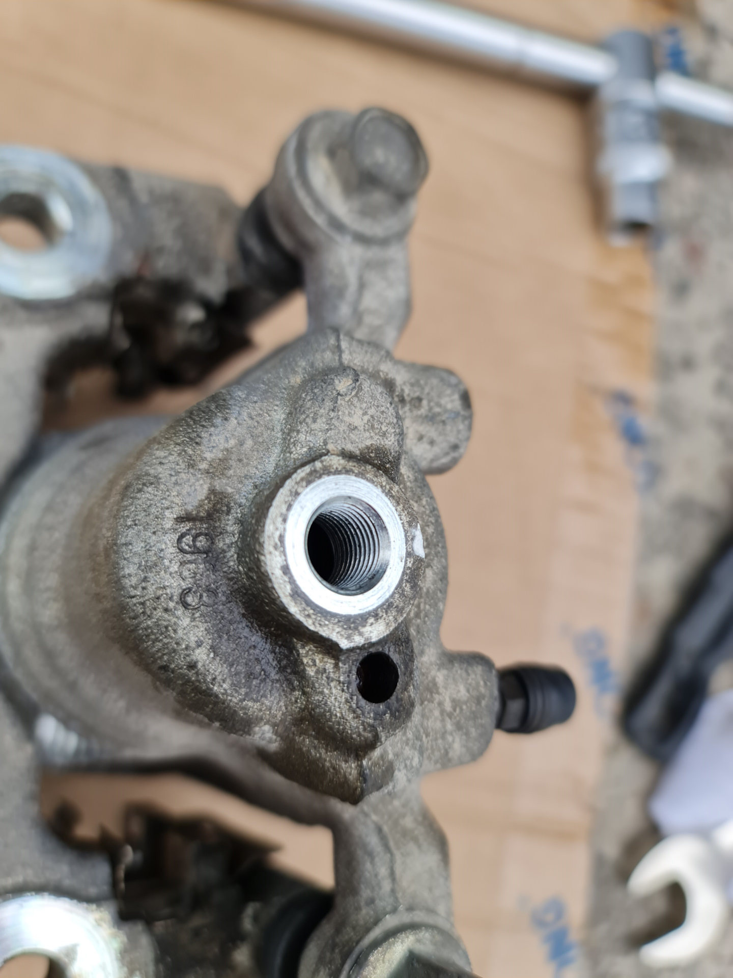 🛠Замена заднего тормозного суппорта — Nissan Teana (J32), 2,5 л, 2011 ...