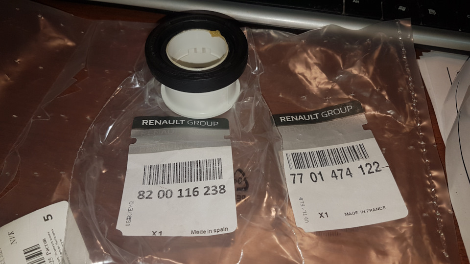 7701474122 Сальник кп (рез, мет пружина) RENAULT | Запчасти на DRIVE2