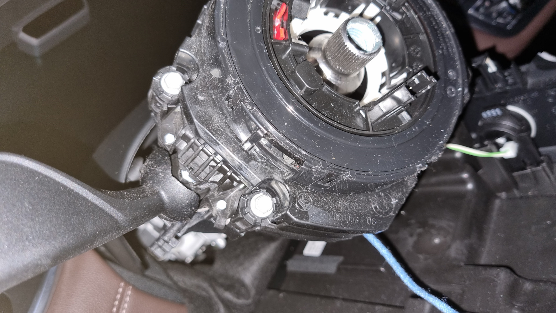 Ремонт коммутационного блока рулевой колонки БМВ 7 — BMW 7 series (G11 ...