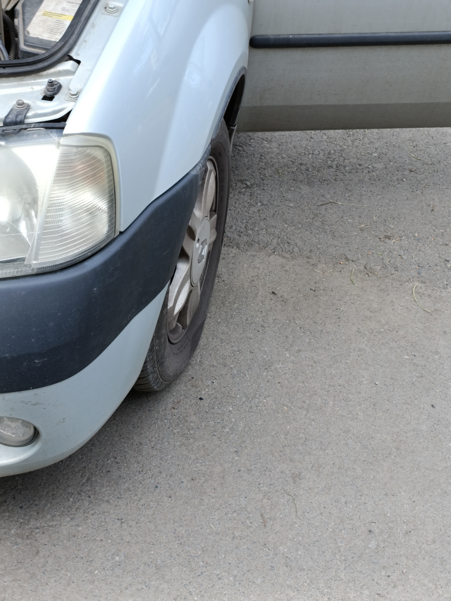 Датчик скорости, не смог полностью установить — Renault Logan (1G), 1,6 ...