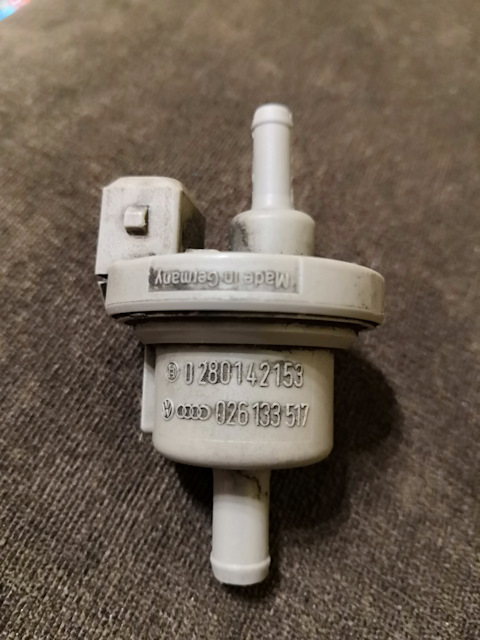 026133517 Клапан вентиляции топливного бака VAG | Запчасти на DRIVE2