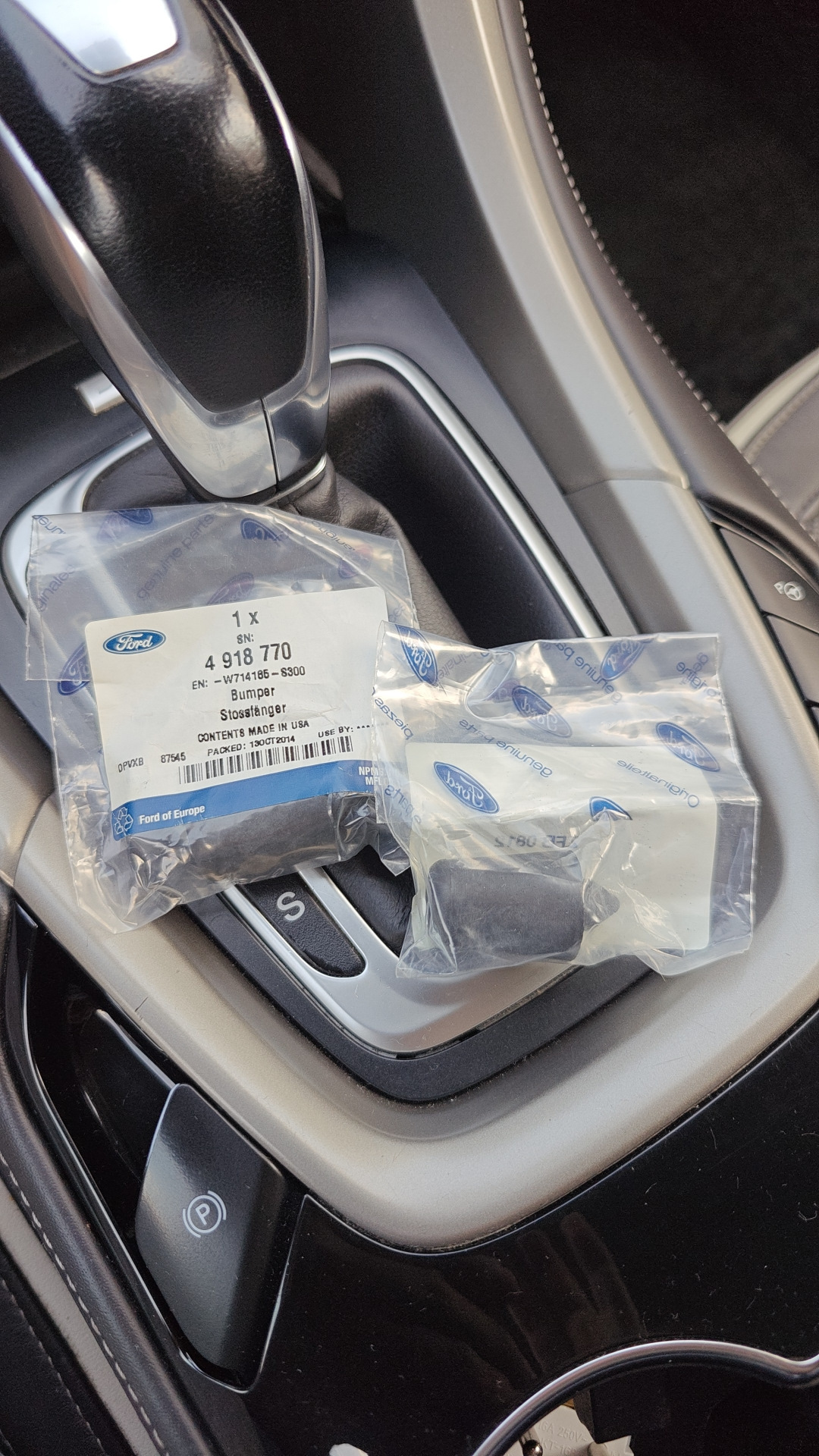 Демпферы крышки багажника — Ford Mondeo V, 2 л, 2018 года | поломка ...