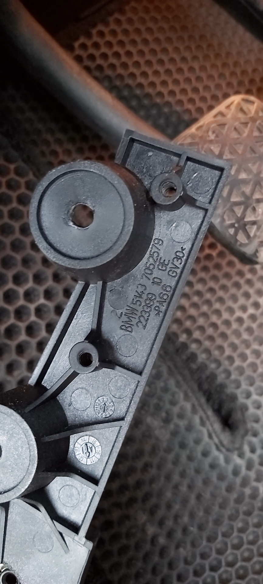 51437052579 Ручка открывания капота для серии E60 / E61 BMW | Запчасти ...