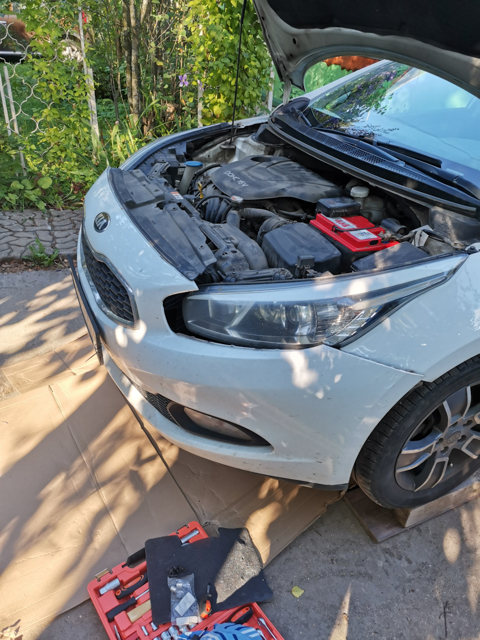 Замена ламп ДХО — KIA Ceed (2G), 1,6 л, 2013 года | своими руками | DRIVE2