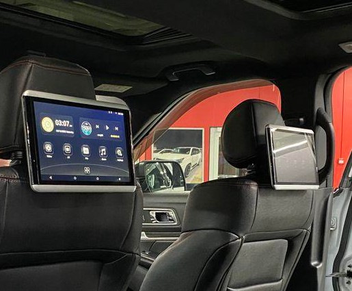 Automobile business entertainment system — Ford Explorer (5G), 3,5 л ...
