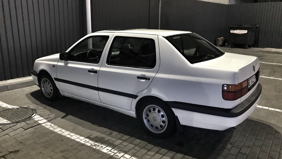 Volkswagen Vento 1.8 бензиновый 1995 | White supremacy на DRIVE2