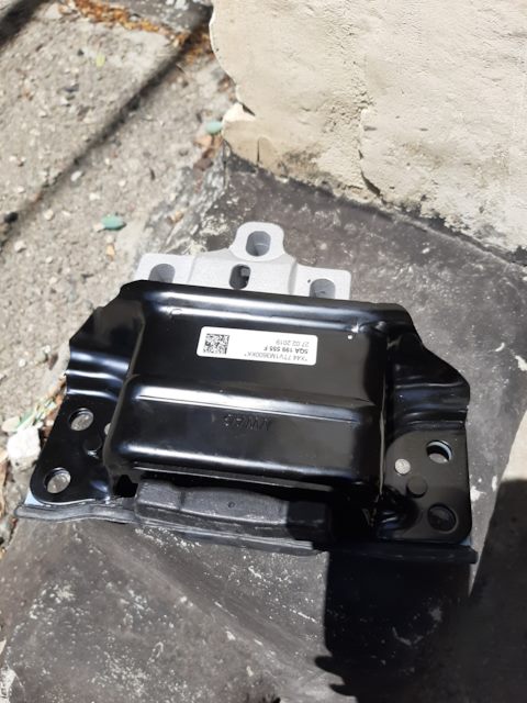 5QA199555F Подушка (опора) КПП VAG | Запчасти на DRIVE2