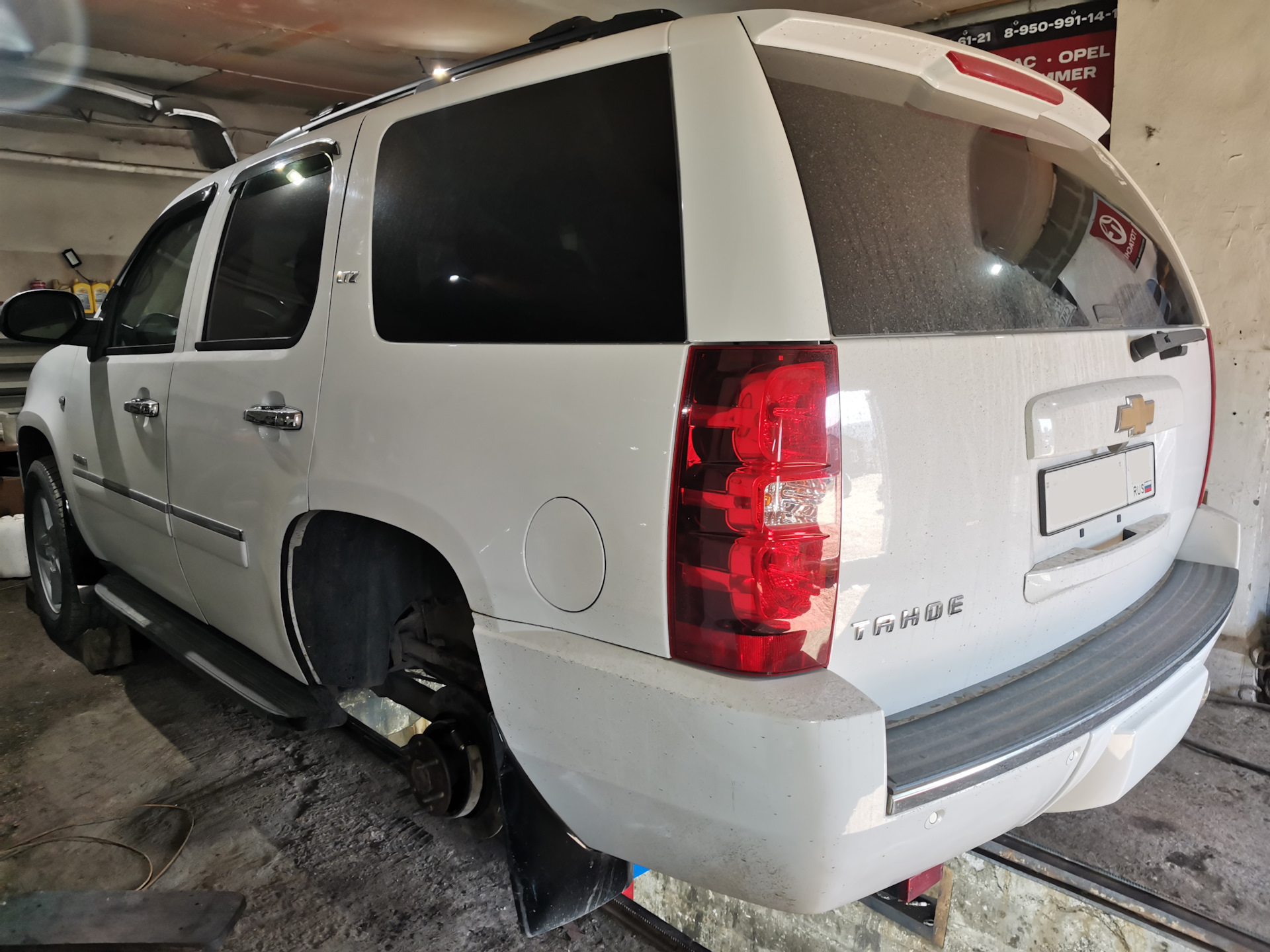 Стояночный тормоз, колодки и сальники полуосей. — Chevrolet Tahoe ...