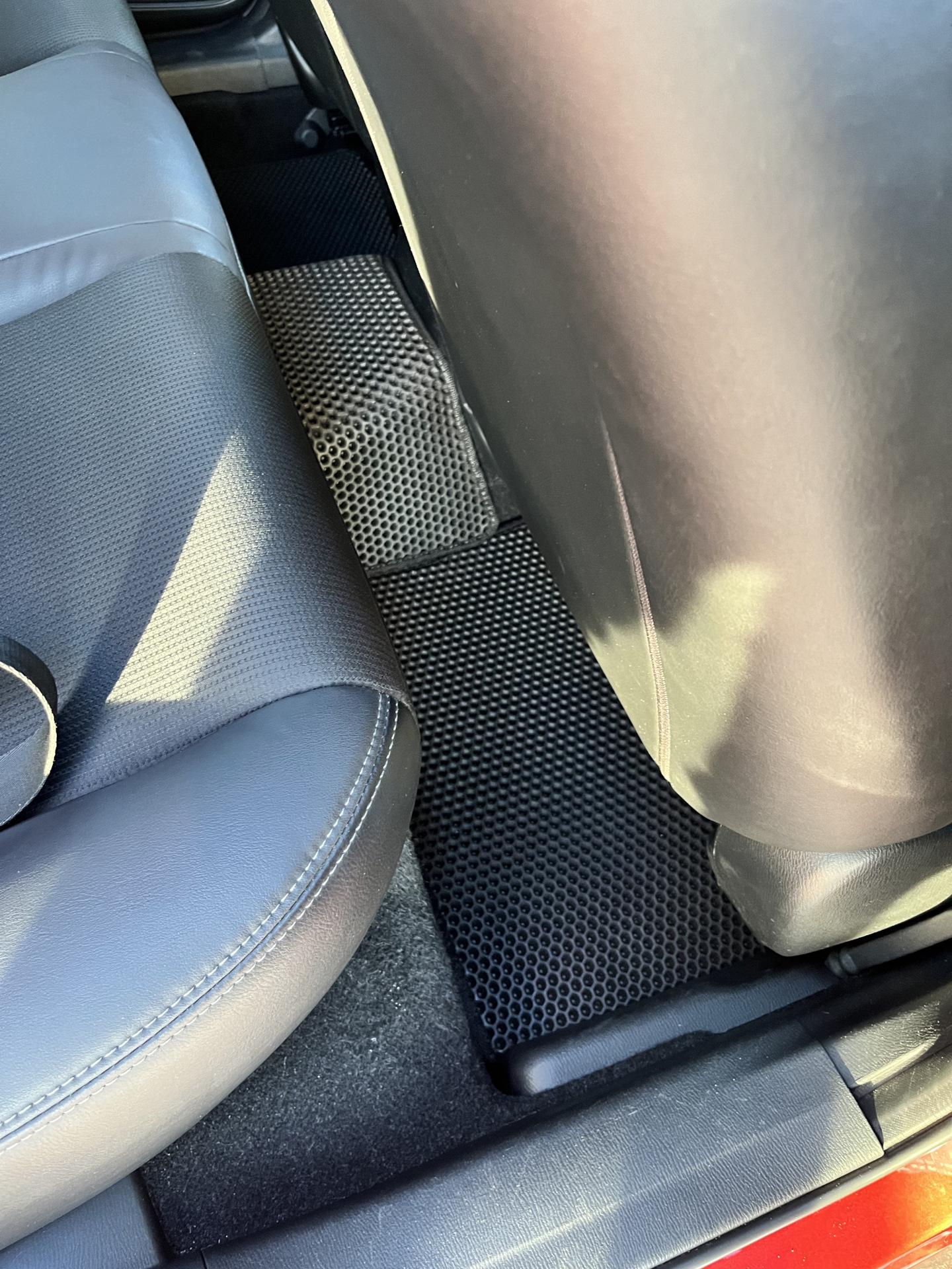 Конец первого то, ковры, регистрация ) — Mazda CX-3, 2 л, 2018 года ...