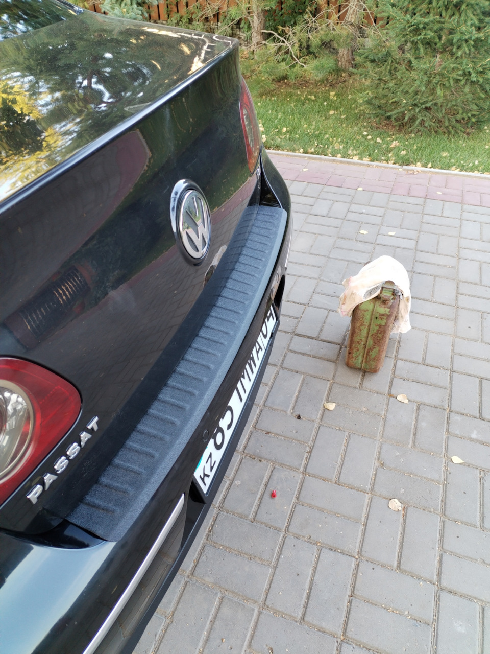 Накладка на задний бампер — Volkswagen Passat B6, 1,8 л, 2010 года ...