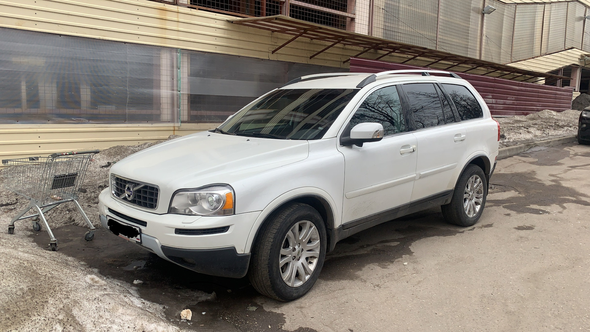 Поставил на учёт, поставил Диски, коврик в багажник — Volvo XC90 (1G), 2,4 л, 2010 года | видео ...