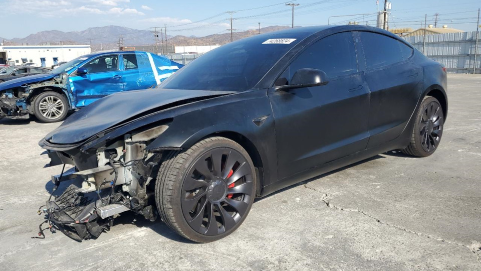 Tesla Model 3 (1G) электрический 2023 | Black/Red на DRIVE2