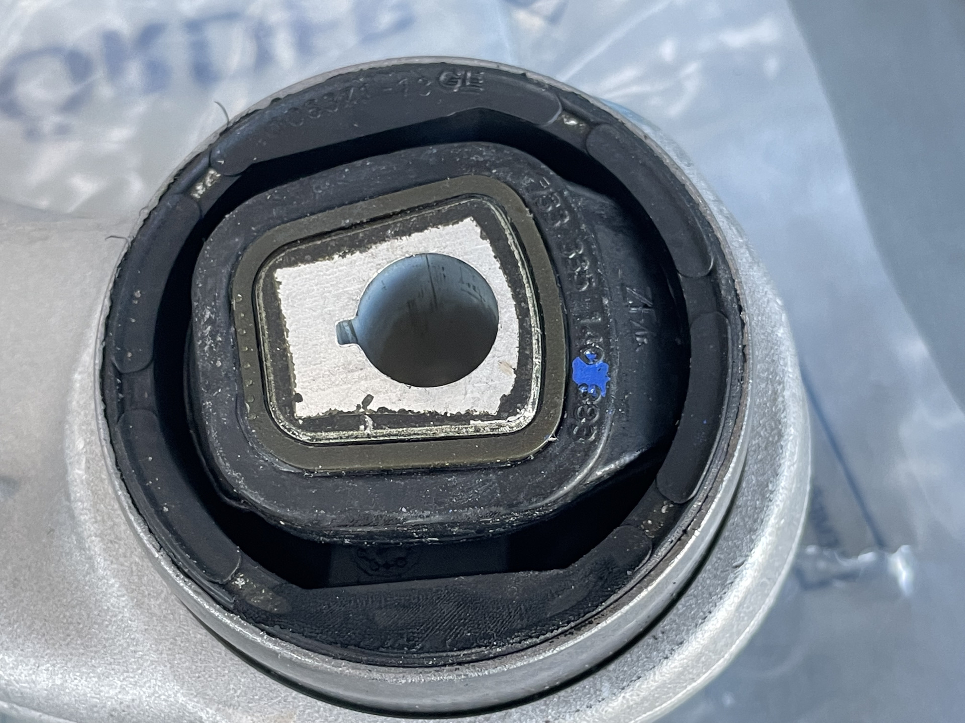 Подушки мотора и чуть подвески — BMW 5 series (F10), 3 л, 2011 года ...