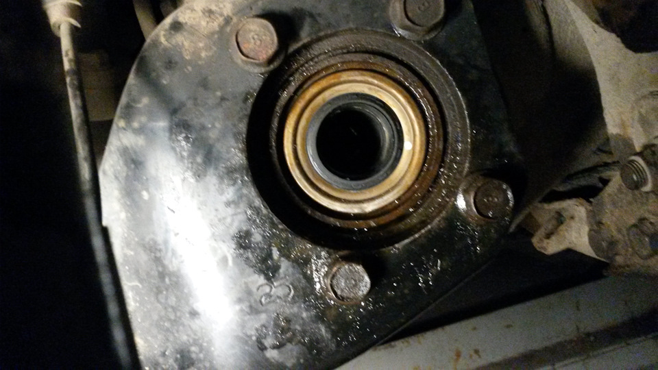 Замена сальника левого привода — Mitsubishi Pajero Sport (2G), 3,2 л ...