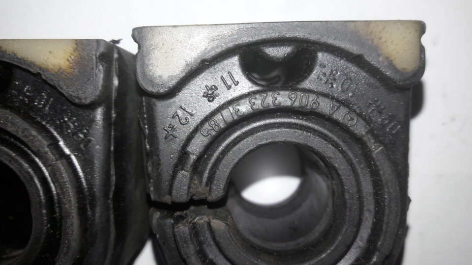 A9063233685 Втулка кронштейна стабилизатора MERCEDES | Запчасти на DRIVE2