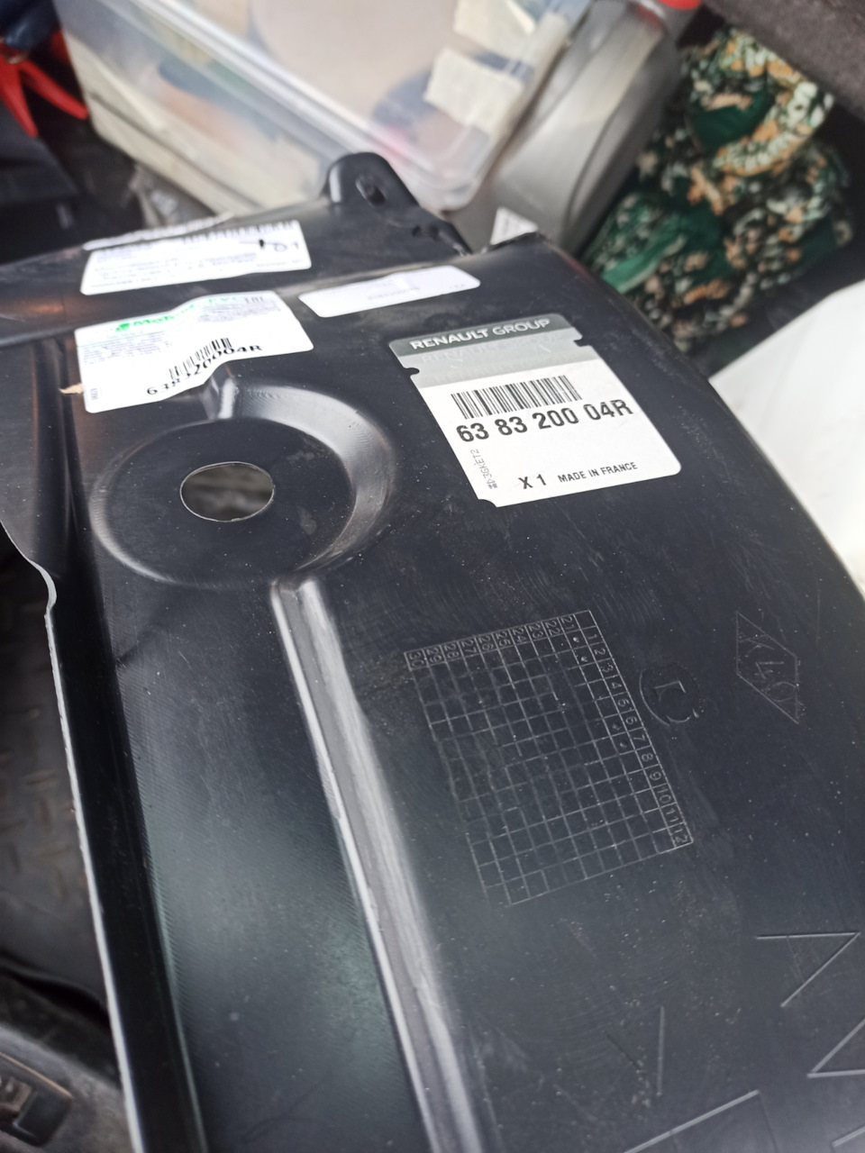 638320004R Подкрылок пер п RENAULT | Запчасти на DRIVE2