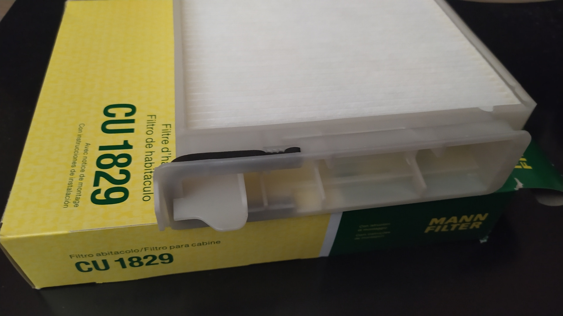 MANN FILTER CU1829 — Renault Sandero 1G, 1,4 л, 2013 года | запчасти ...