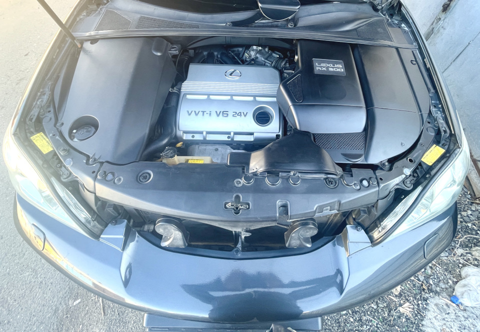 Установка декор пластика подкапотного пространства от Lexus RX400h в ...