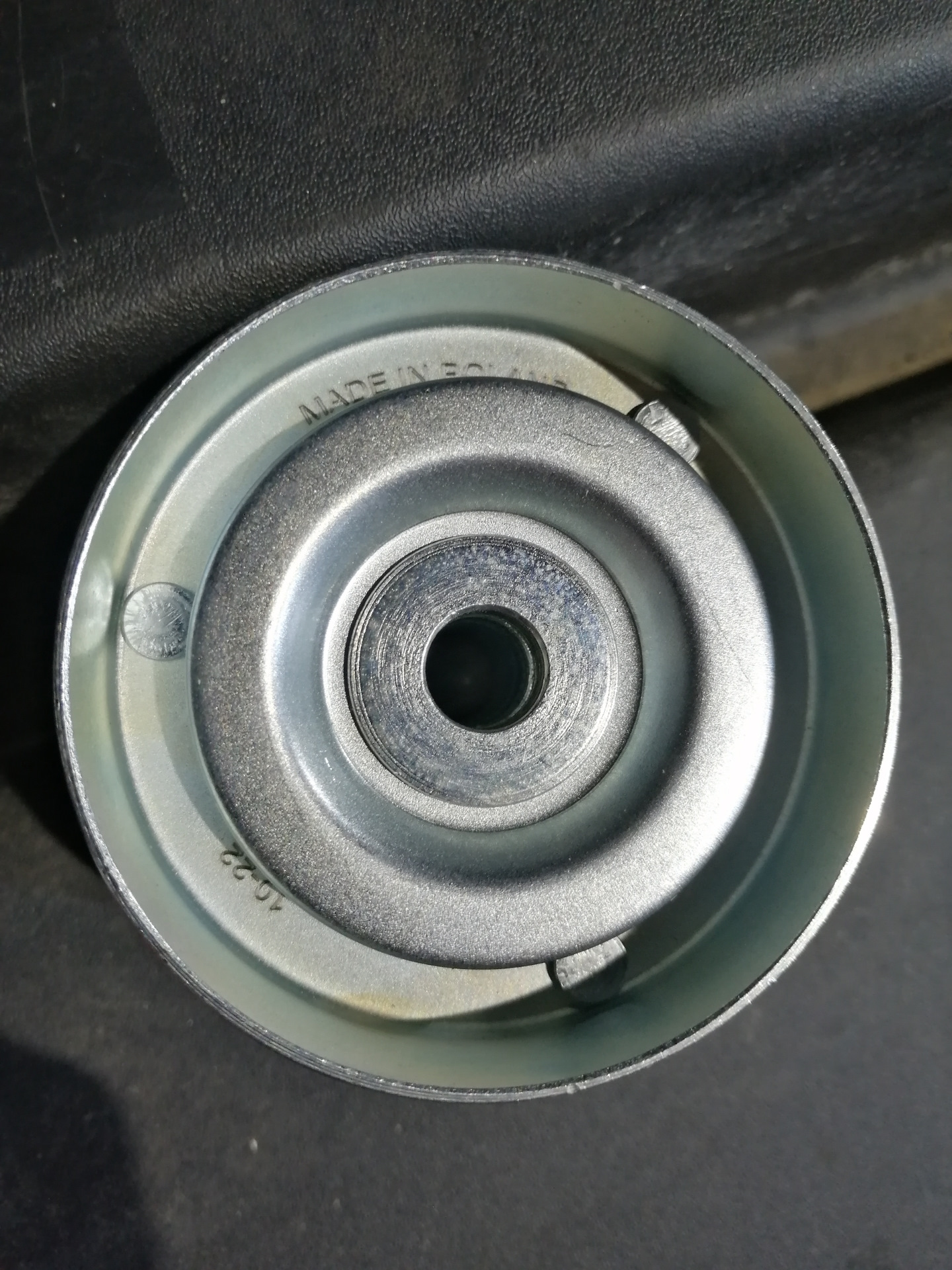 Замена ролика — Ford Ranger (3G), 2,2 л, 2013 года | запчасти | DRIVE2