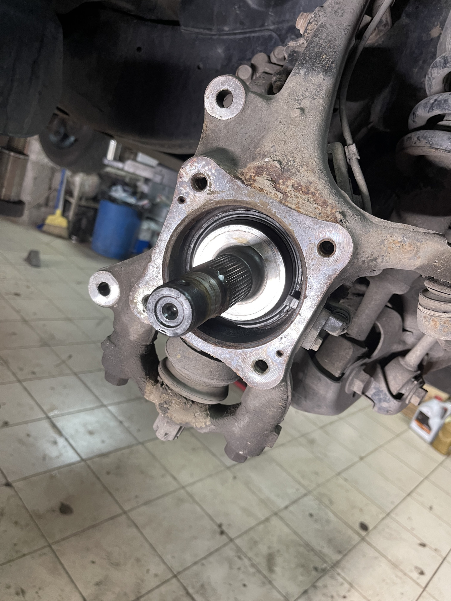 Замена ступичного подшипника, ошибка С1413 — Toyota Land Cruiser 200, 4 ...