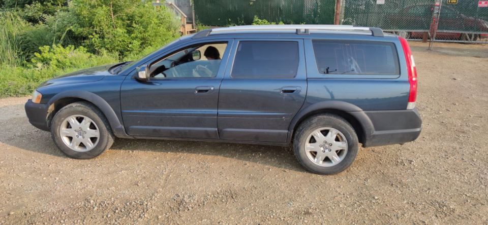 замена задних амортов с пружинами (покупались отдельно) — Volvo XC70 II ...