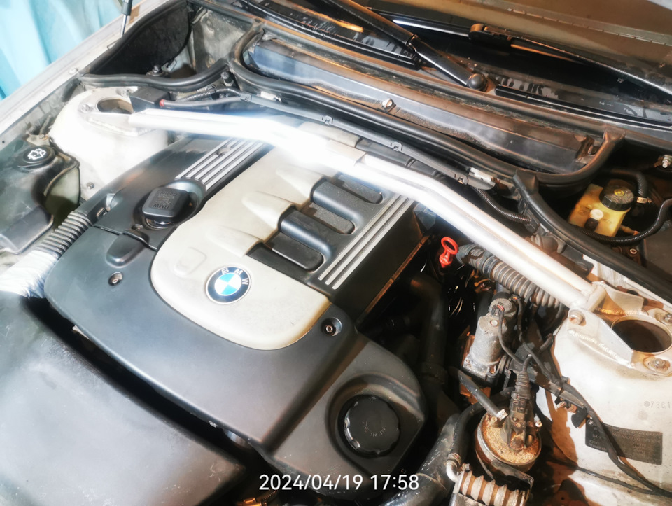 Замена задних амортизаторов + неприятные сюрпризы — BMW 3 series (E46 ...