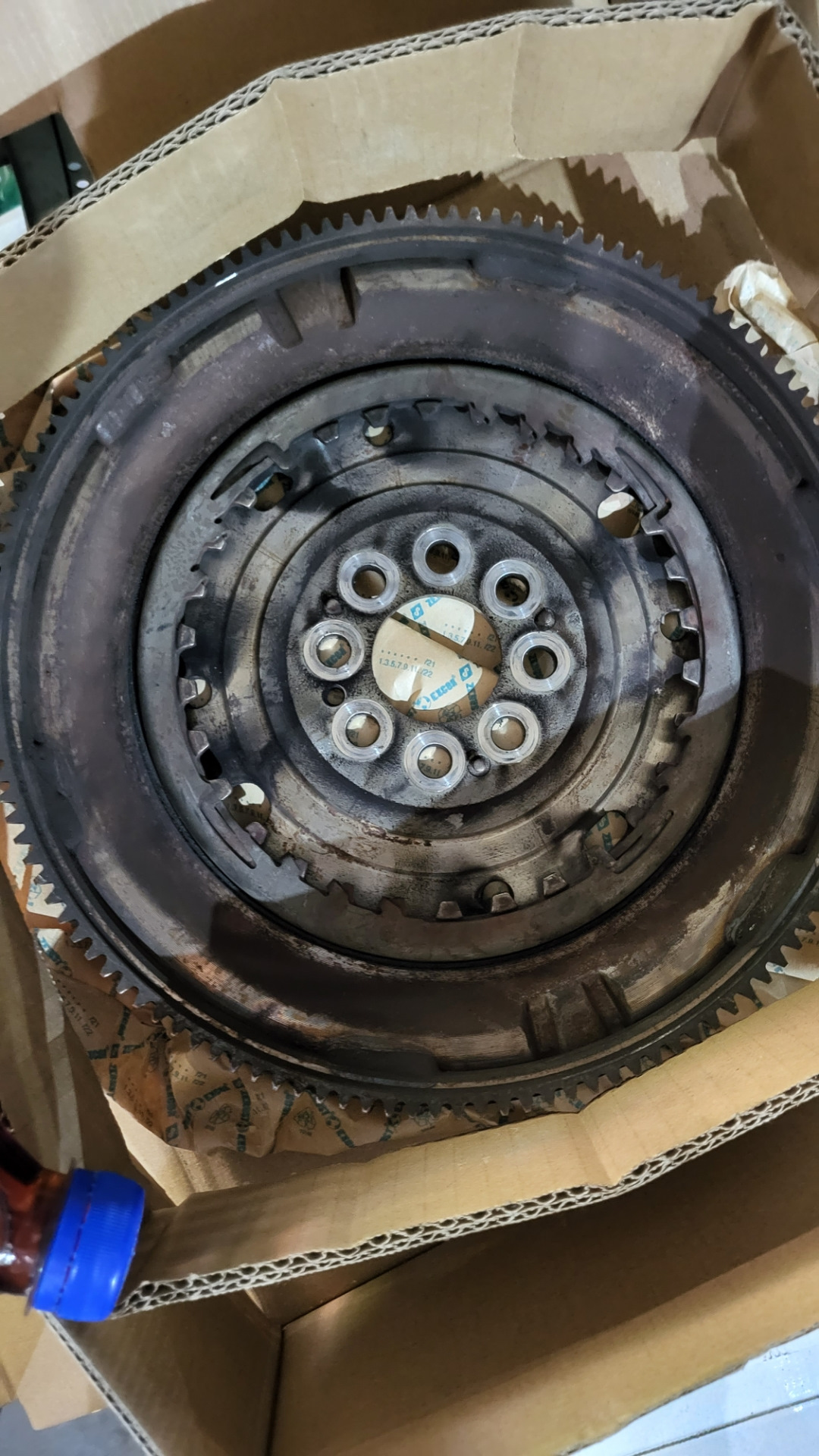 Новый маховик — Volkswagen Passat B7, 1,8 л, 2012 года | визит на ...