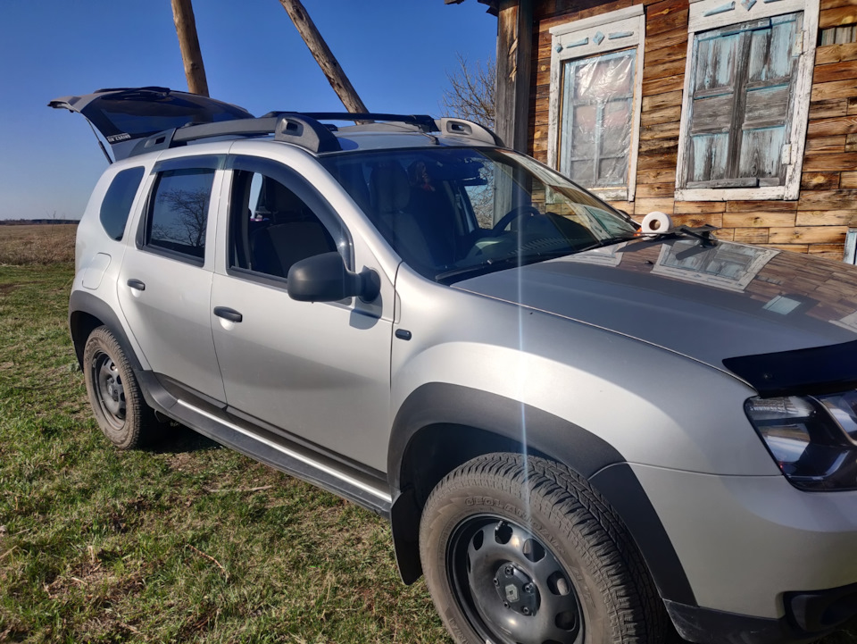 Тату для Дасти (наклейки на стойки) — Renault Duster (1G), 2 л, 2018 ...