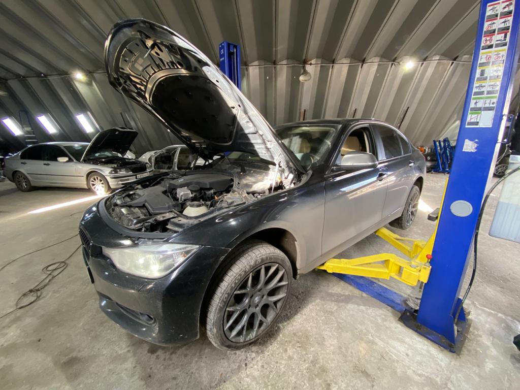 14. Полировка фар и замена опоры двигателя — BMW 3 series (F30), 2 л ...