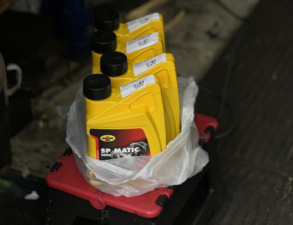 Замена масла в АККП — вторая частичная замена // ТО №4 — Peugeot 508 SW ...