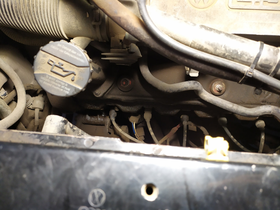 Прокладка клапанной крышки. — Volkswagen Caravelle (T4), 2,5 л, 2000 ...