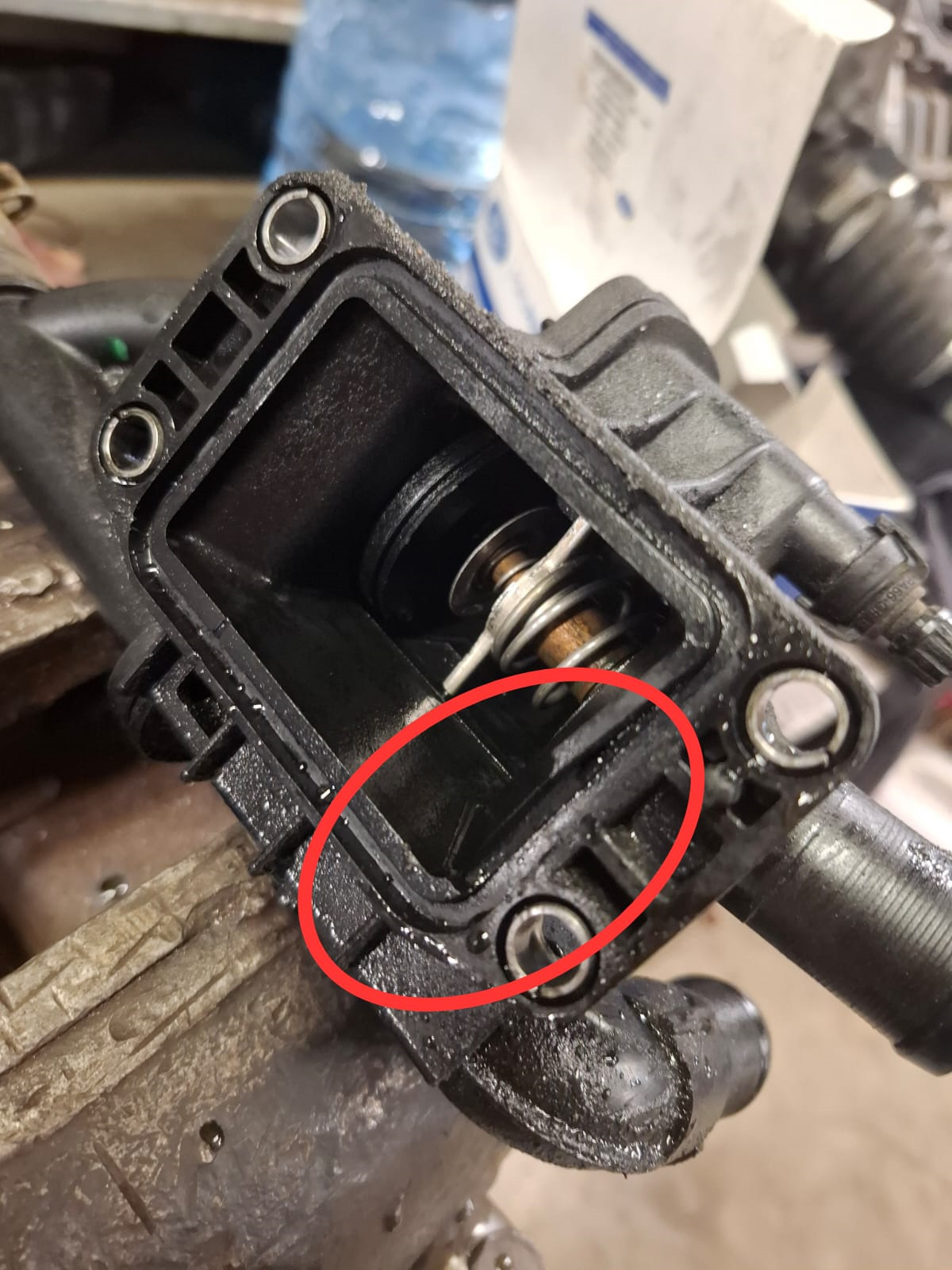 Помпа, оригинал или все равно внутри будет Sogefi. — Volvo V40 Cross ...