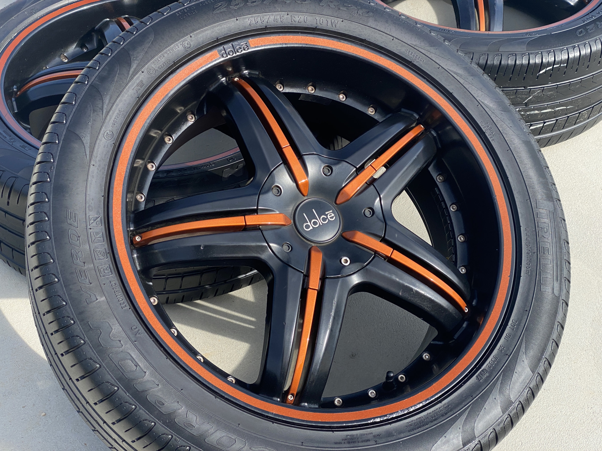 20-е диски Dolce DC26 Matt Black のMondera Wheels Inc. — Parts TOWOX на ...