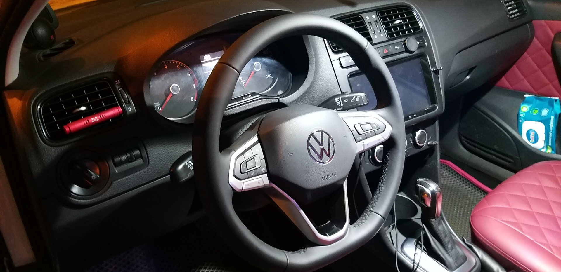 Руль от Поло лифтбека на седан — Volkswagen Polo Sedan, 1,6 л, 2016 ...