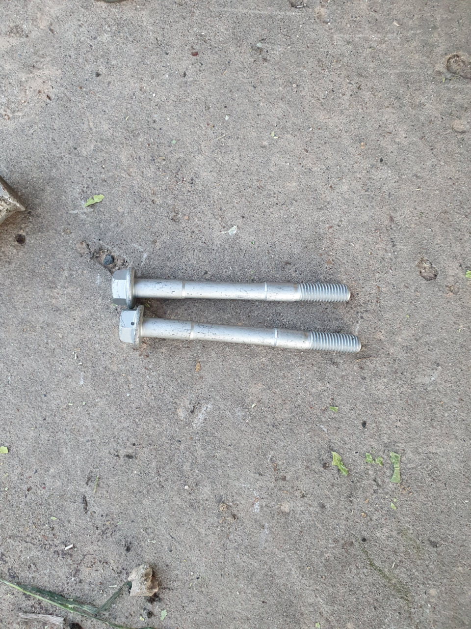 WHT007963 Болт подвески передн AUDI: A4 B9 VAG | Запчасти на DRIVE2