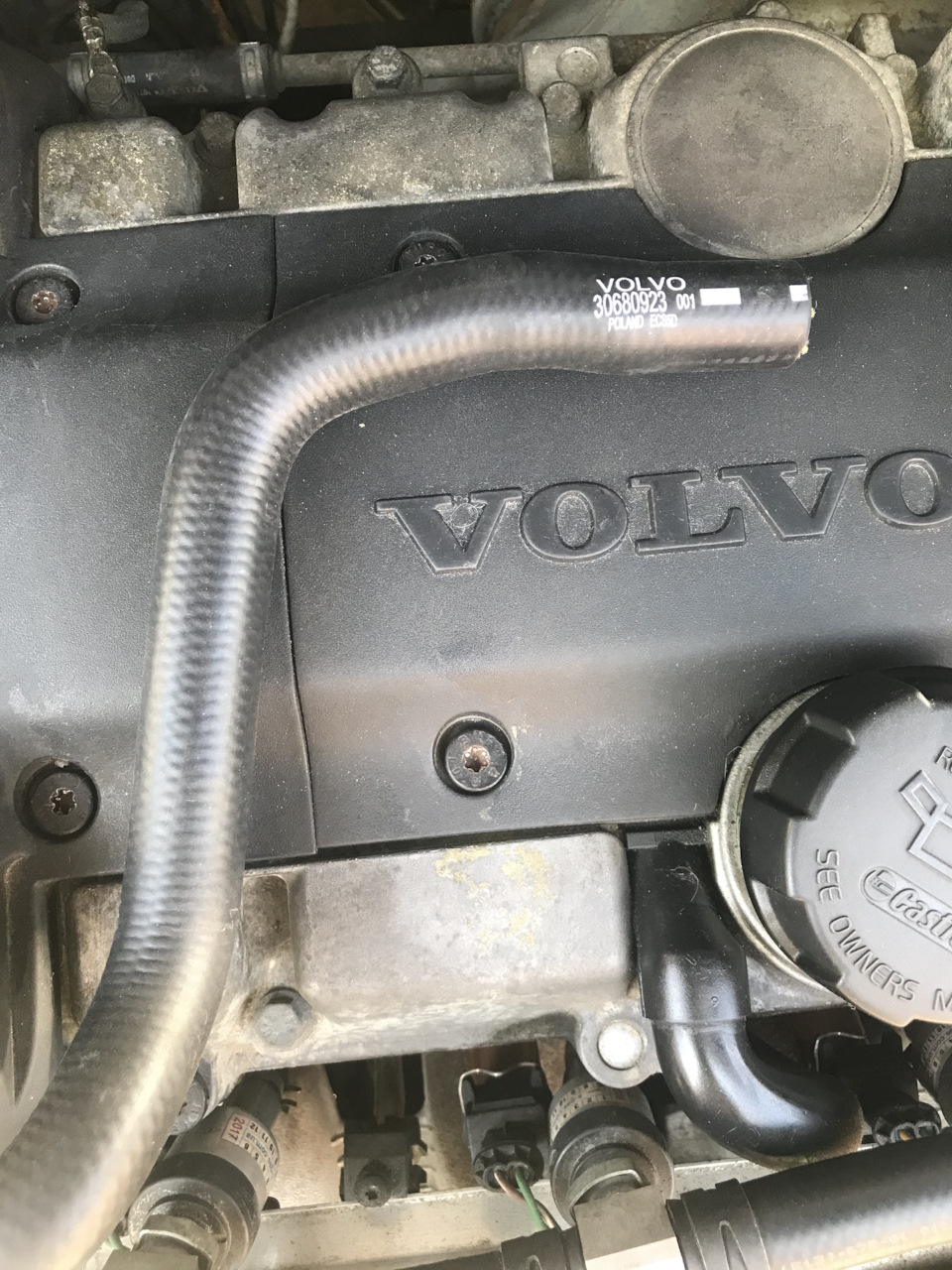 30680923 патрубок системы охлаждения Volvo | Запчасти на DRIVE2