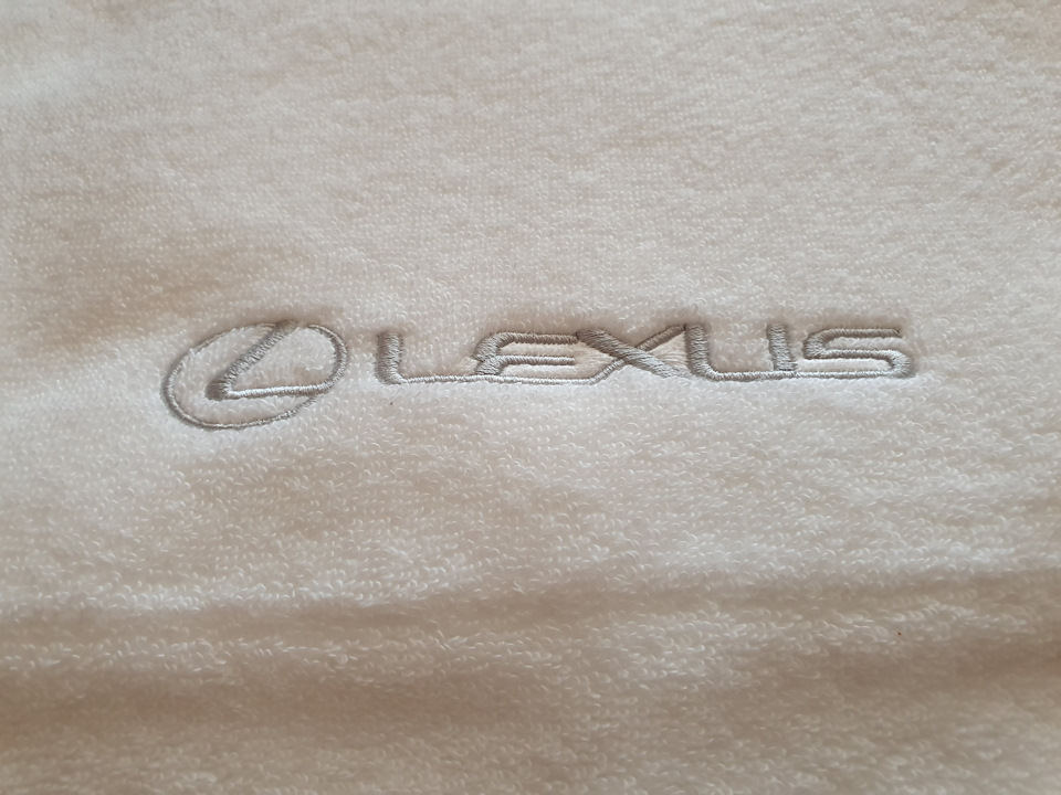 Ништяки от Lexus: Lexus Bath Towel — Lexus HS, 2,4 л, 2012 года ...