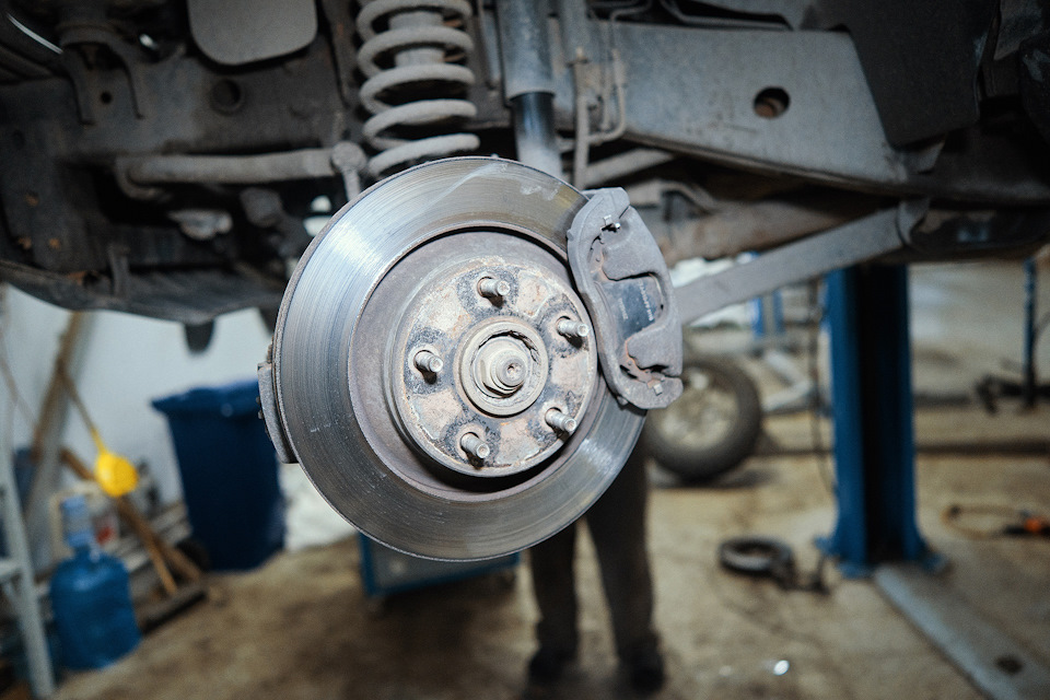 Задние тормозные колодки Джип Вранглер JK (2012) — Mopar plus на DRIVE2