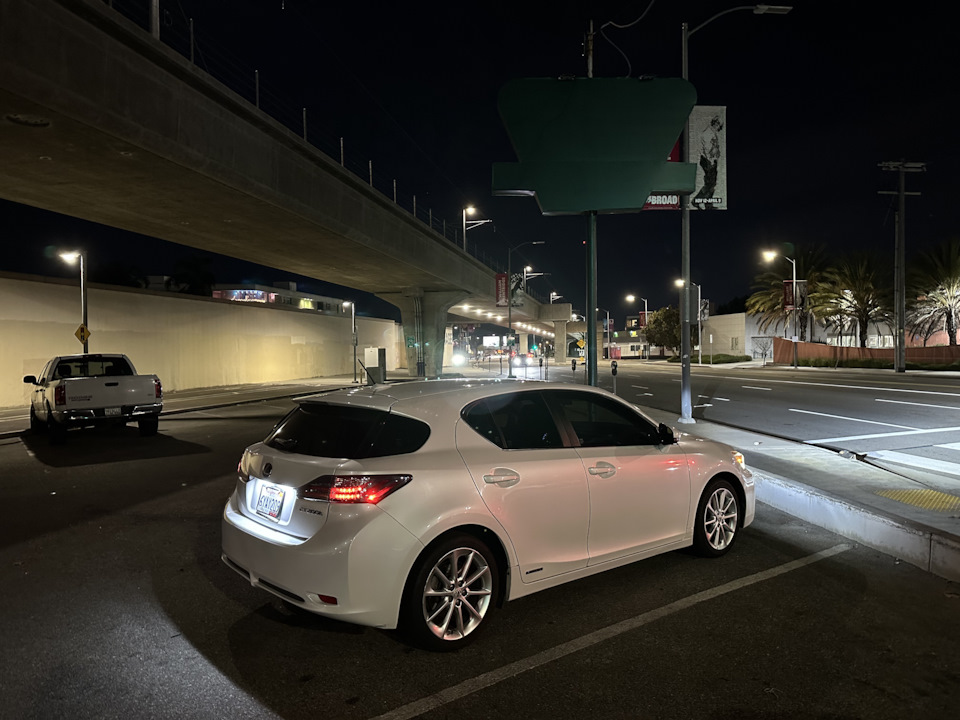 Led в салон и задний ход — Lexus CT 200h, 1,8 л, 2012 года | стайлинг ...