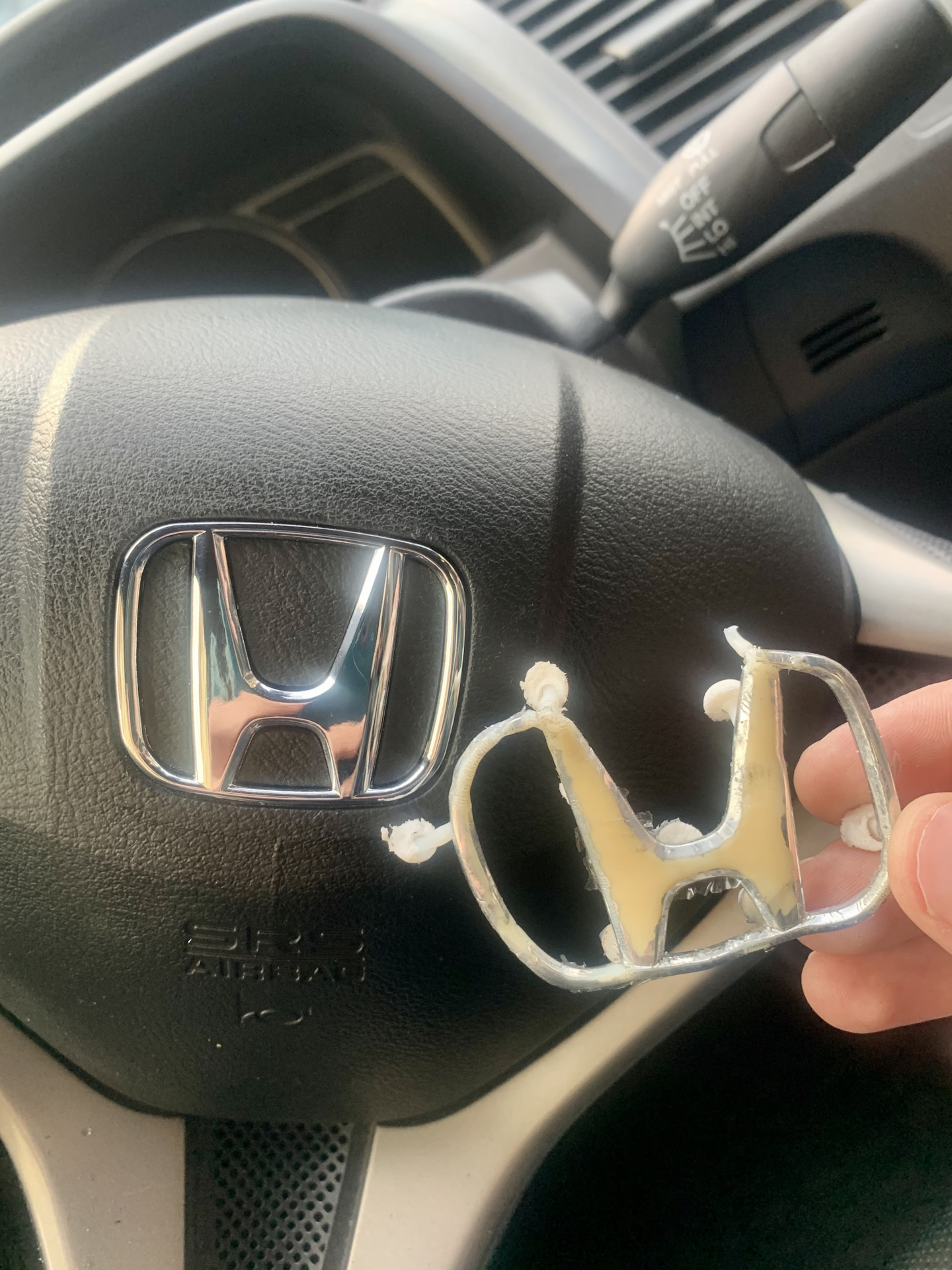 Шильдик — Honda Civic 4D (8G), 1,8 л, 2008 года | своими руками | DRIVE2