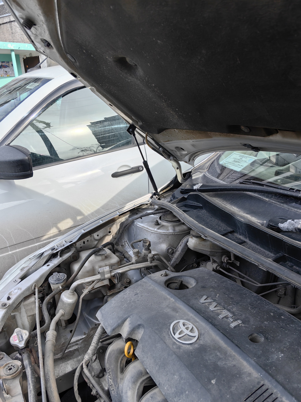 Капотина — Toyota Corolla Fielder (E140), 1,5 л, 2010 года | тюнинг ...