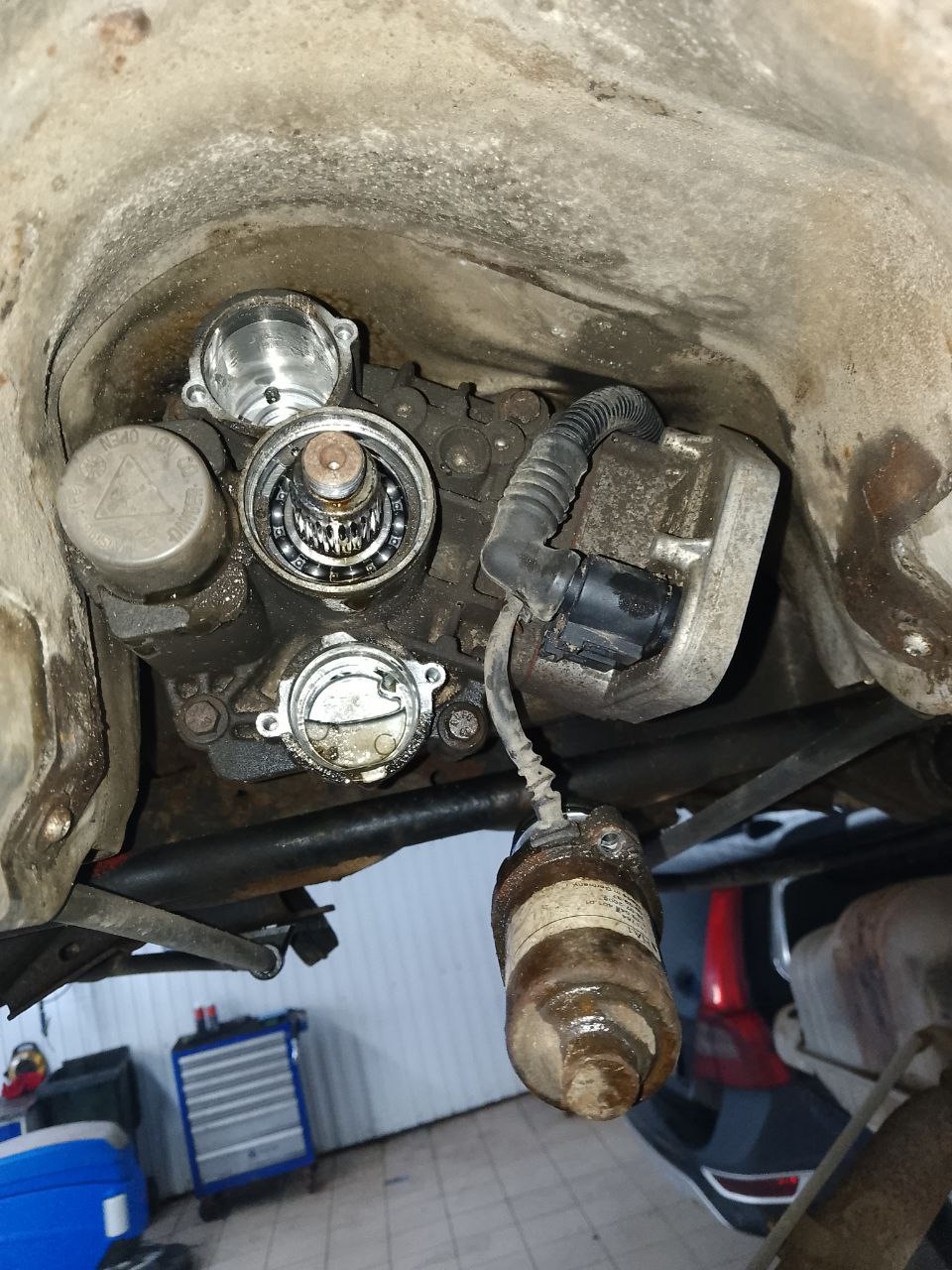 ТО 196000, ручник, масла, фильтры — Volvo XC90 (1G), 4,4 л, 2008 года ...