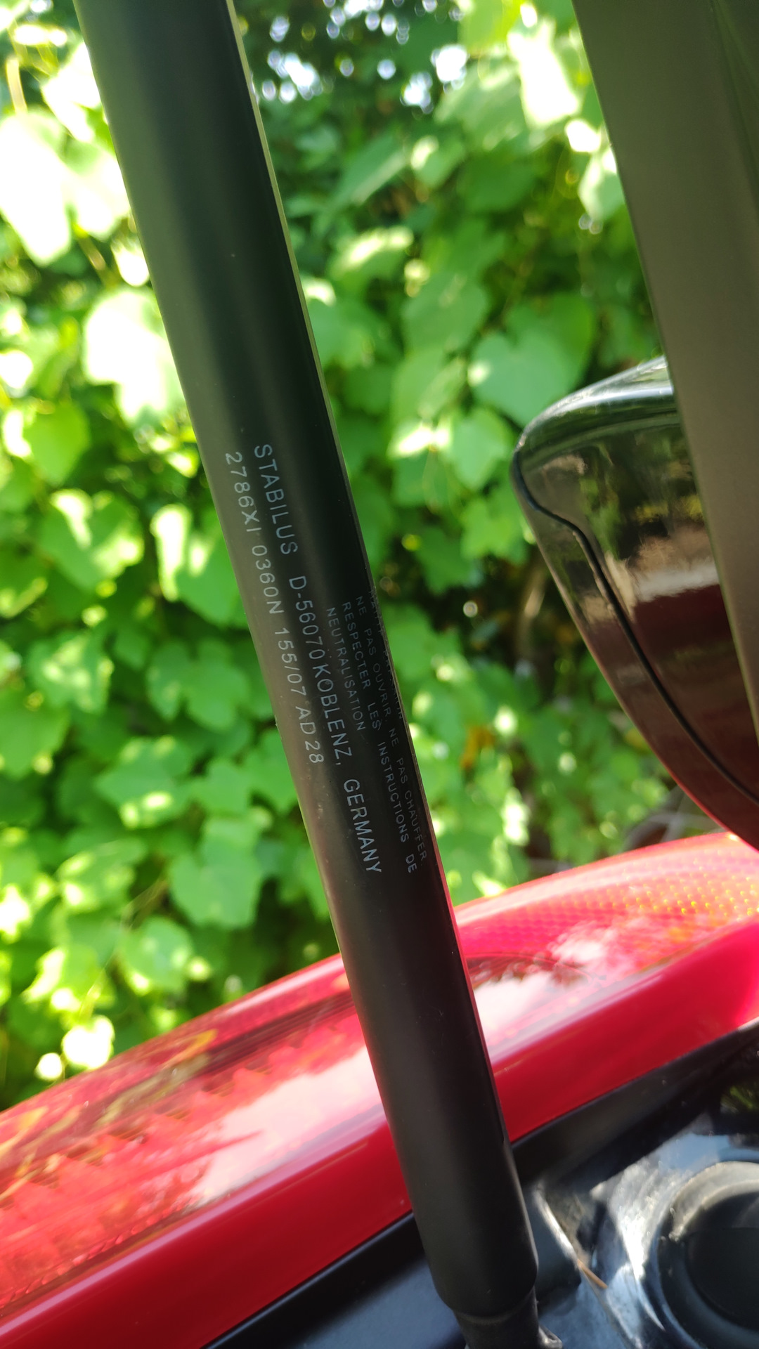 Ручка задней стеклянной двери. Снова… — Volvo C30, 2,4 л, 2007 года ...